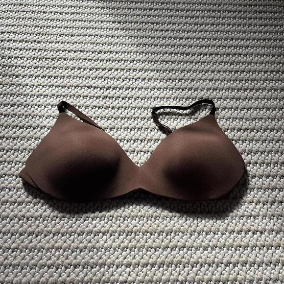 SKIMS | Intimates & Sleepwear | Skims Wireless Form Push Up Bra | Poshmark